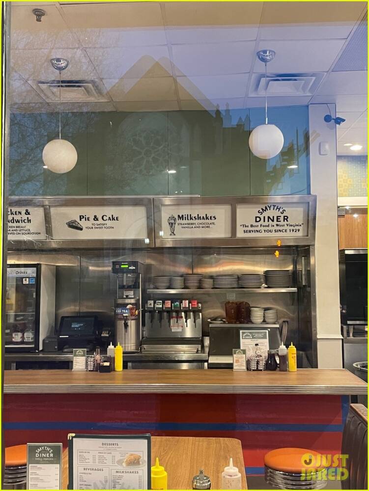 anthony-mackie-captain-america-new-world-order-set-01 – PixelNerd